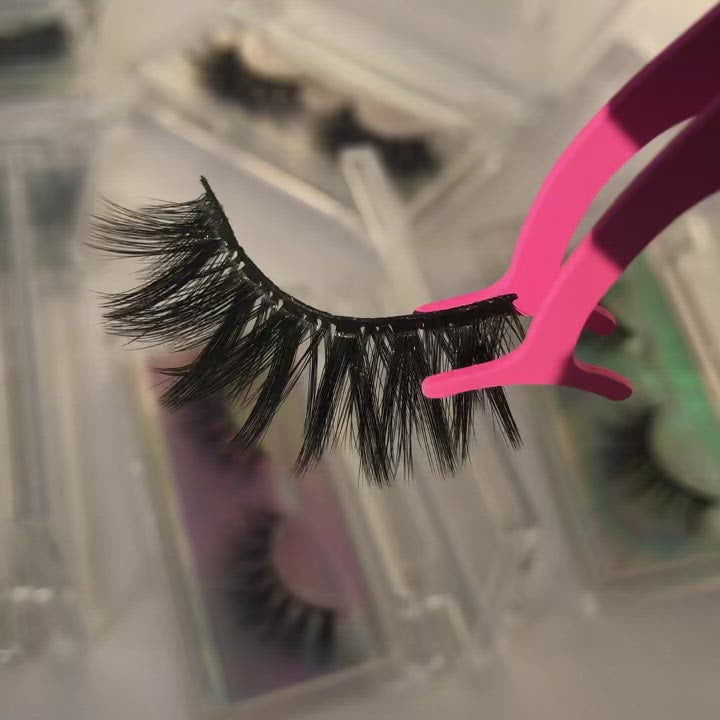 DOLL – Stella Lashes